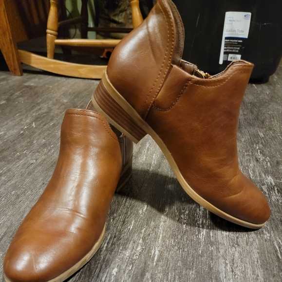 royu | Shoes | Roy Stacked Heel Sophia Ankle Boots Size 8 | Poshmark